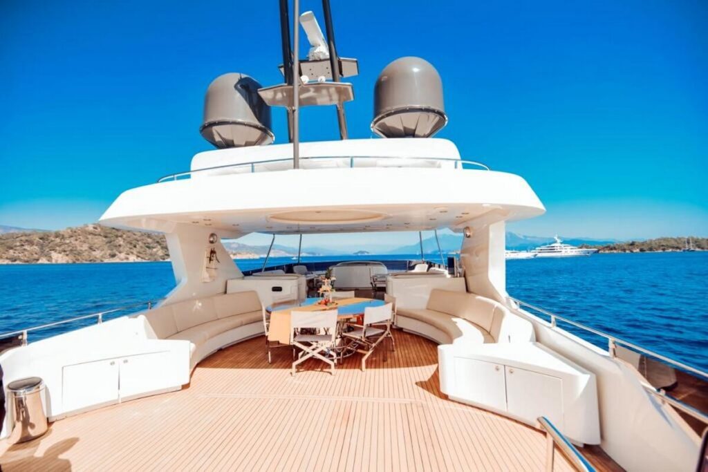 Motoryacht Falcon 80 Astoria | Yacht Charter in Gocek Islands